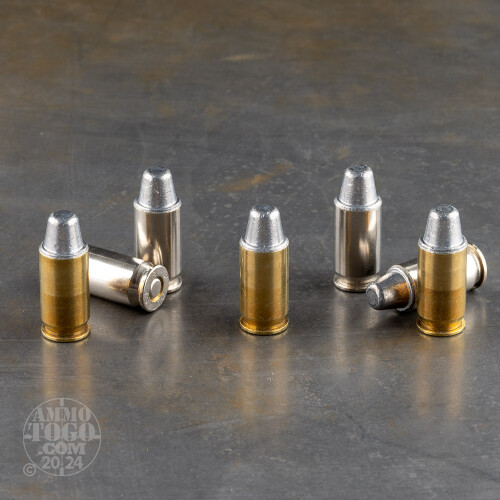 45 ACP (Auto) Ammo - 50 Rounds of 200 Grain Semi-Wadcutter by Ultramax